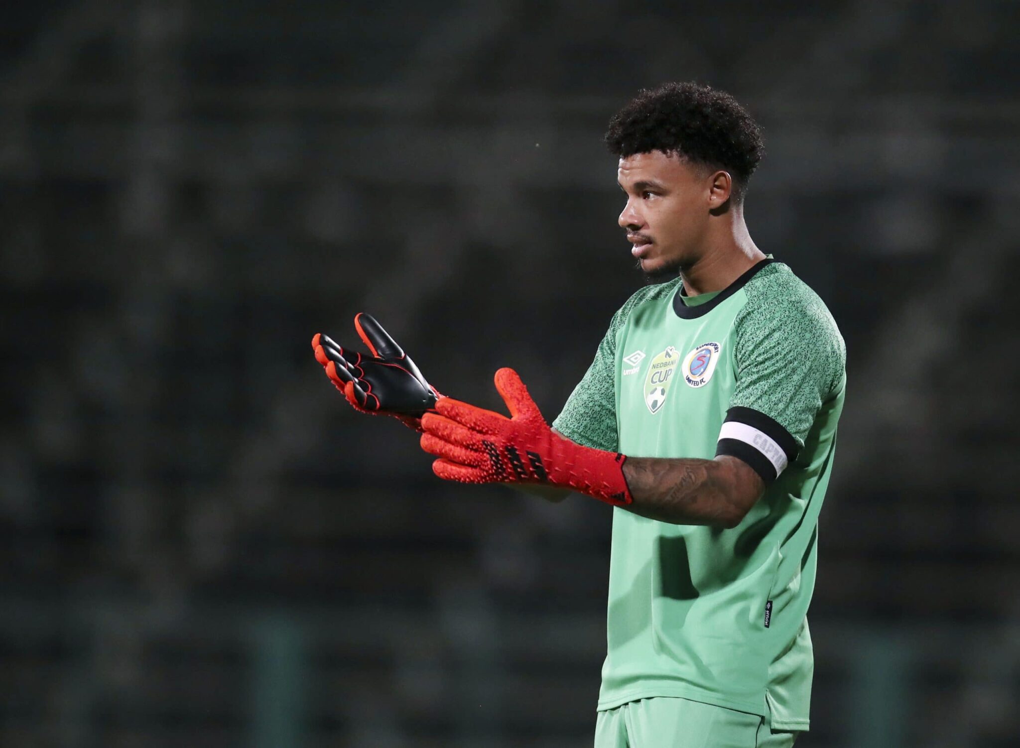 Keepers - Raise Your Hands! - iDiski Times