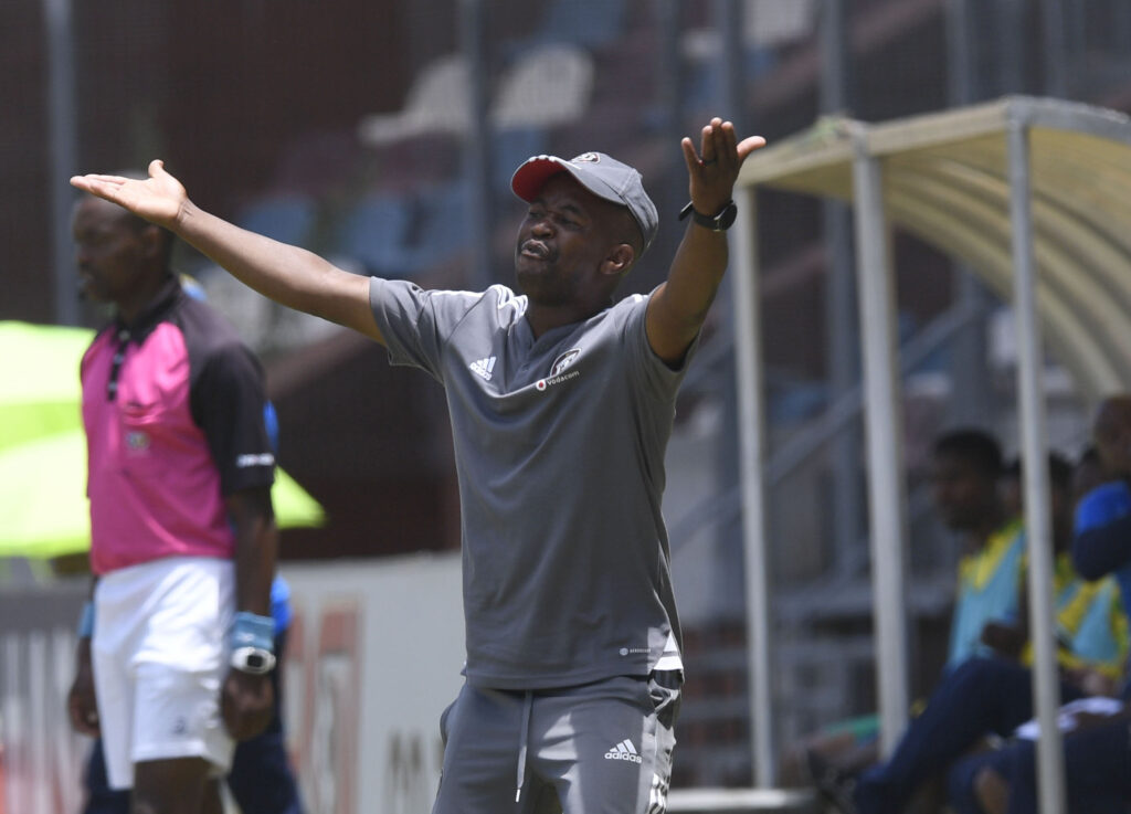 Makhanya Responds To Renewed Showboating Criticism - iDiski Times