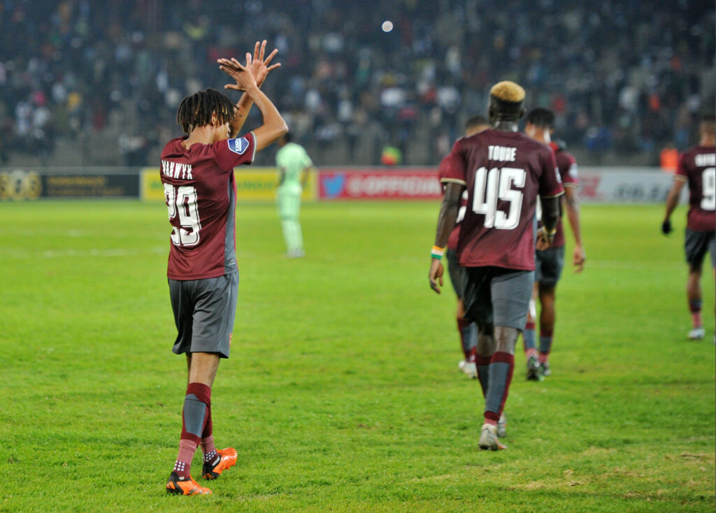 Van Wyk Strike Stuns Pirates - iDiski Times