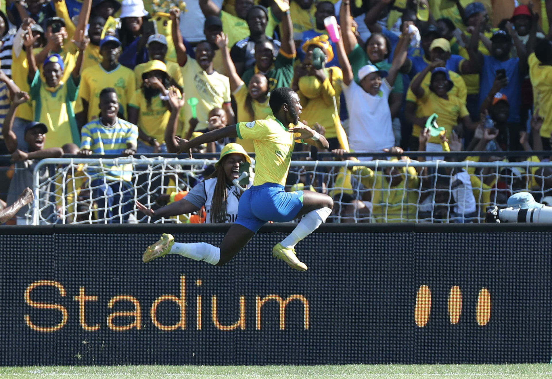 Sundowns Lift Historic AFL Title - iDiski Times