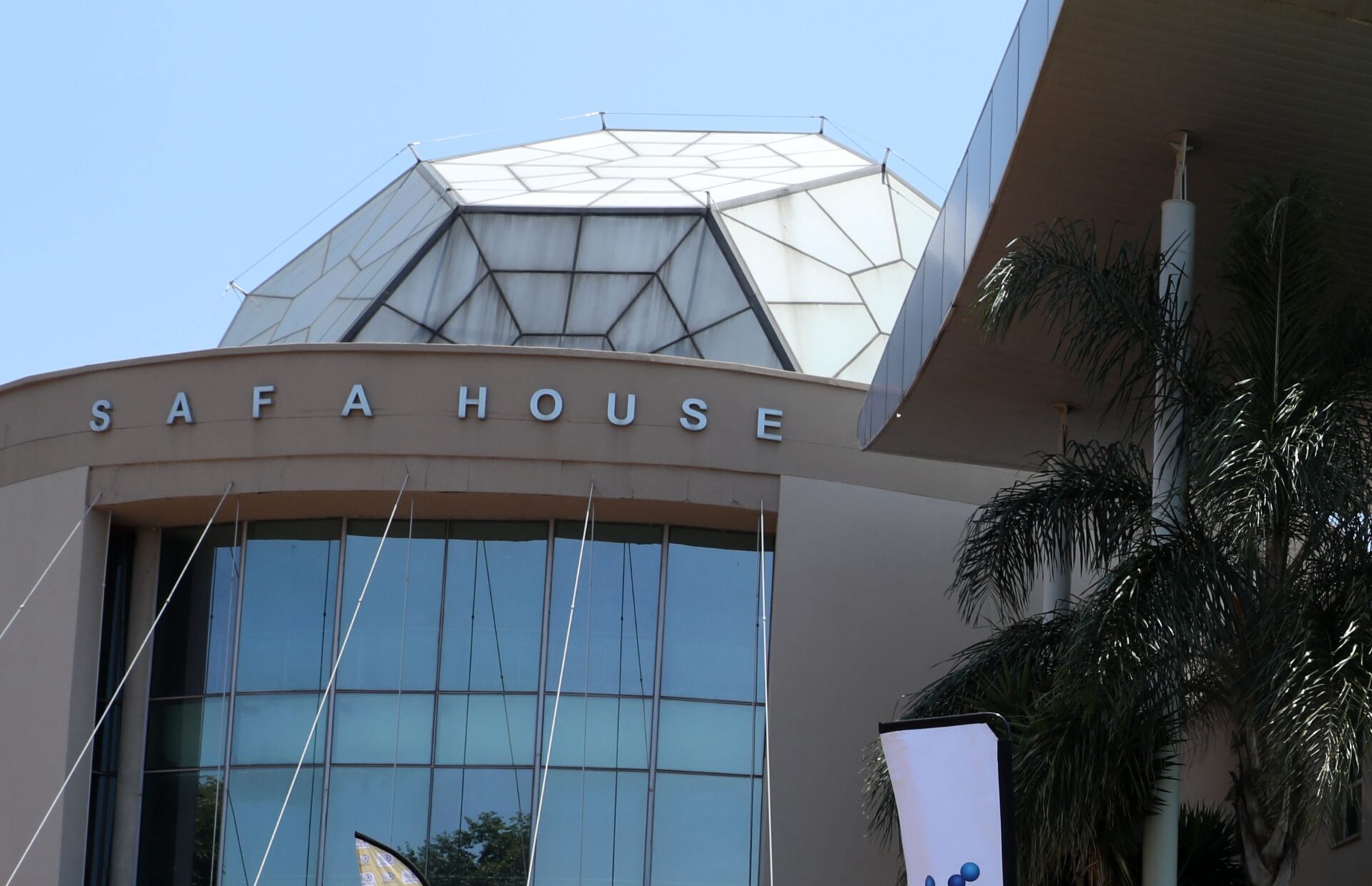 Hawks Raid SAFA House - iDiski Times