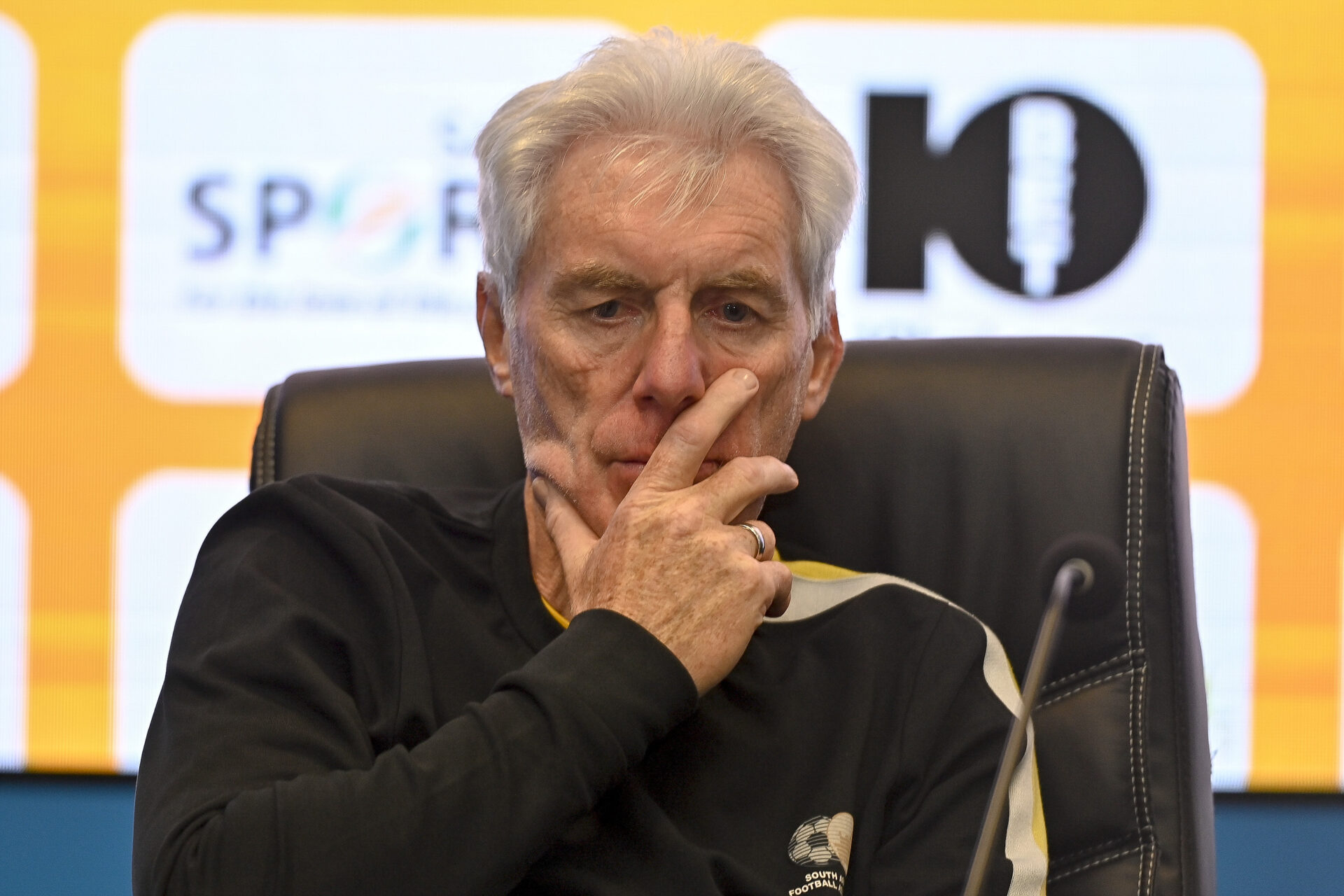 Broos' 12 New Bafana Call-Ups - iDiski Times