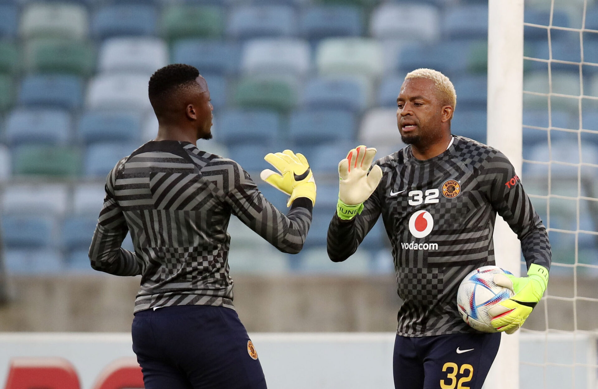 Bvuma Reacts To Khune Criticism - iDiski Times