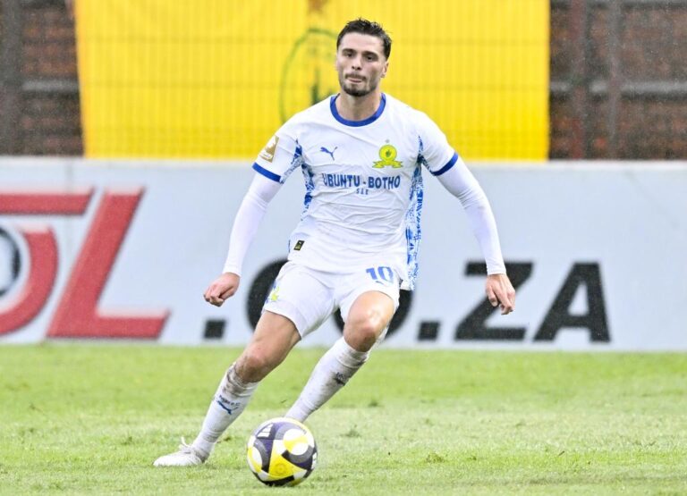 Santos Reflects On Sundowns Debut - iDiski Times