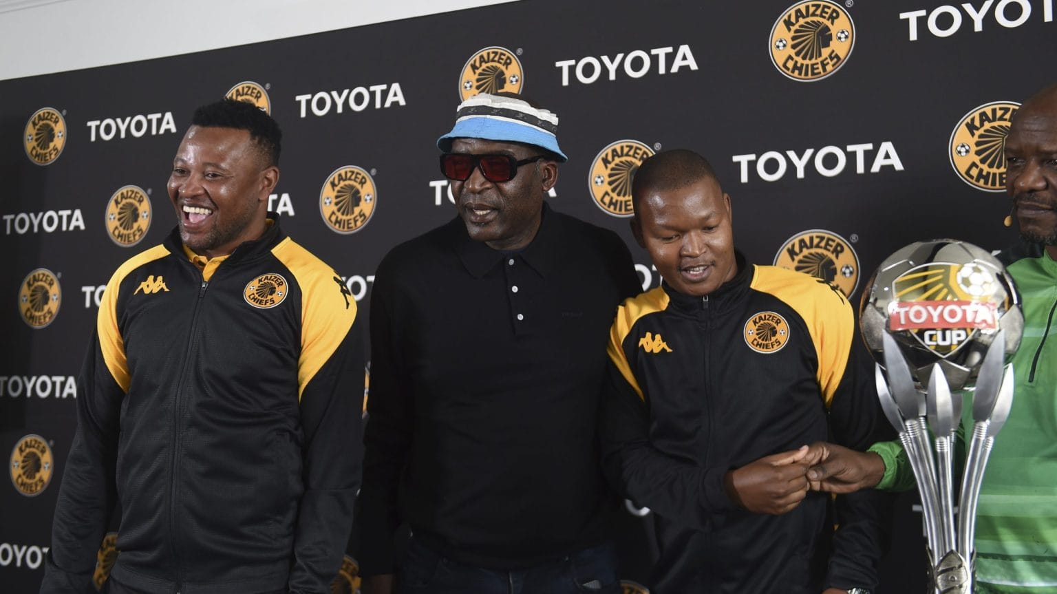 Broos Gives Modiba Injury Update - iDiski Times